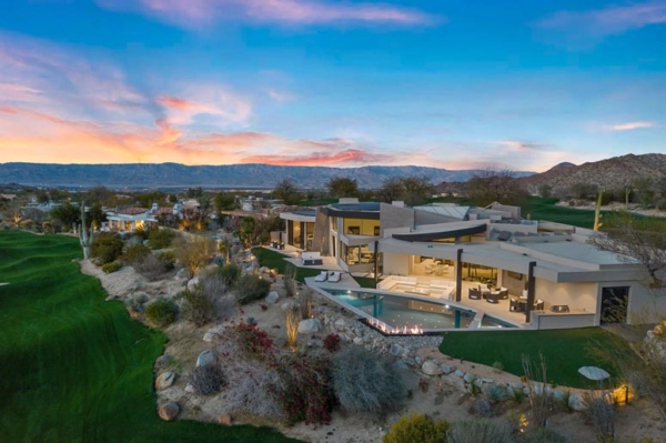 Team Sun Builders | Luxury Homes. Distinctive Experience.