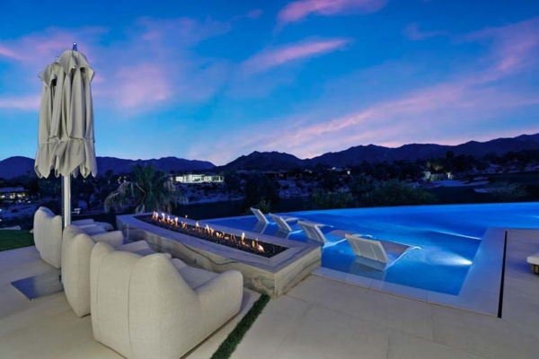 Team Sun Builders | Luxury Homes. Distinctive Experience.