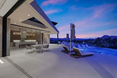 Team Sun Builders | Luxury Homes. Distinctive Experience.