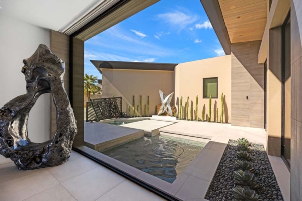 Team Sun Builders | Luxury Homes. Distinctive Experience.